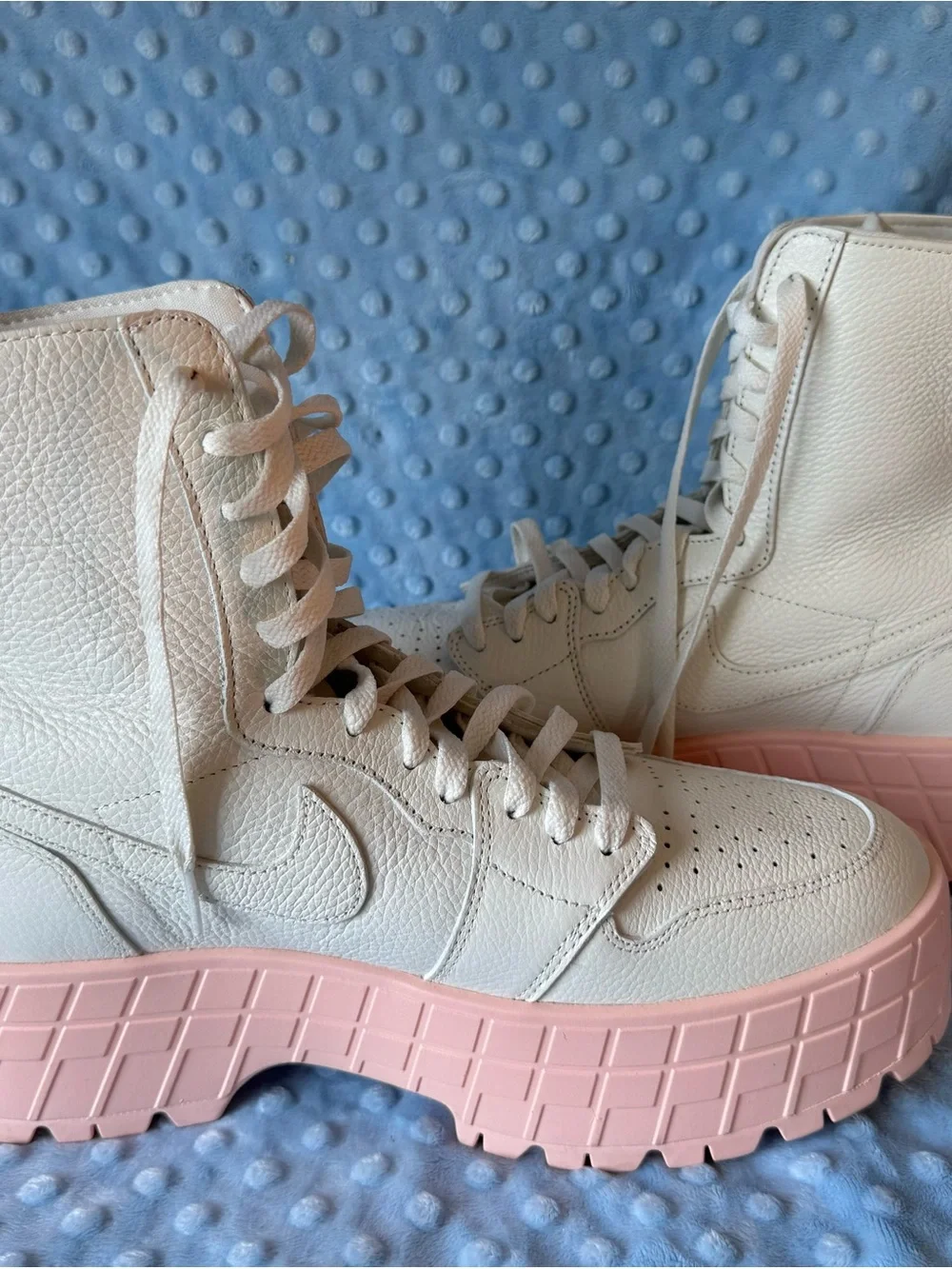 Nike | Shoes | Nike Womens White Laceup Platform Boot With Pink Sole ...
